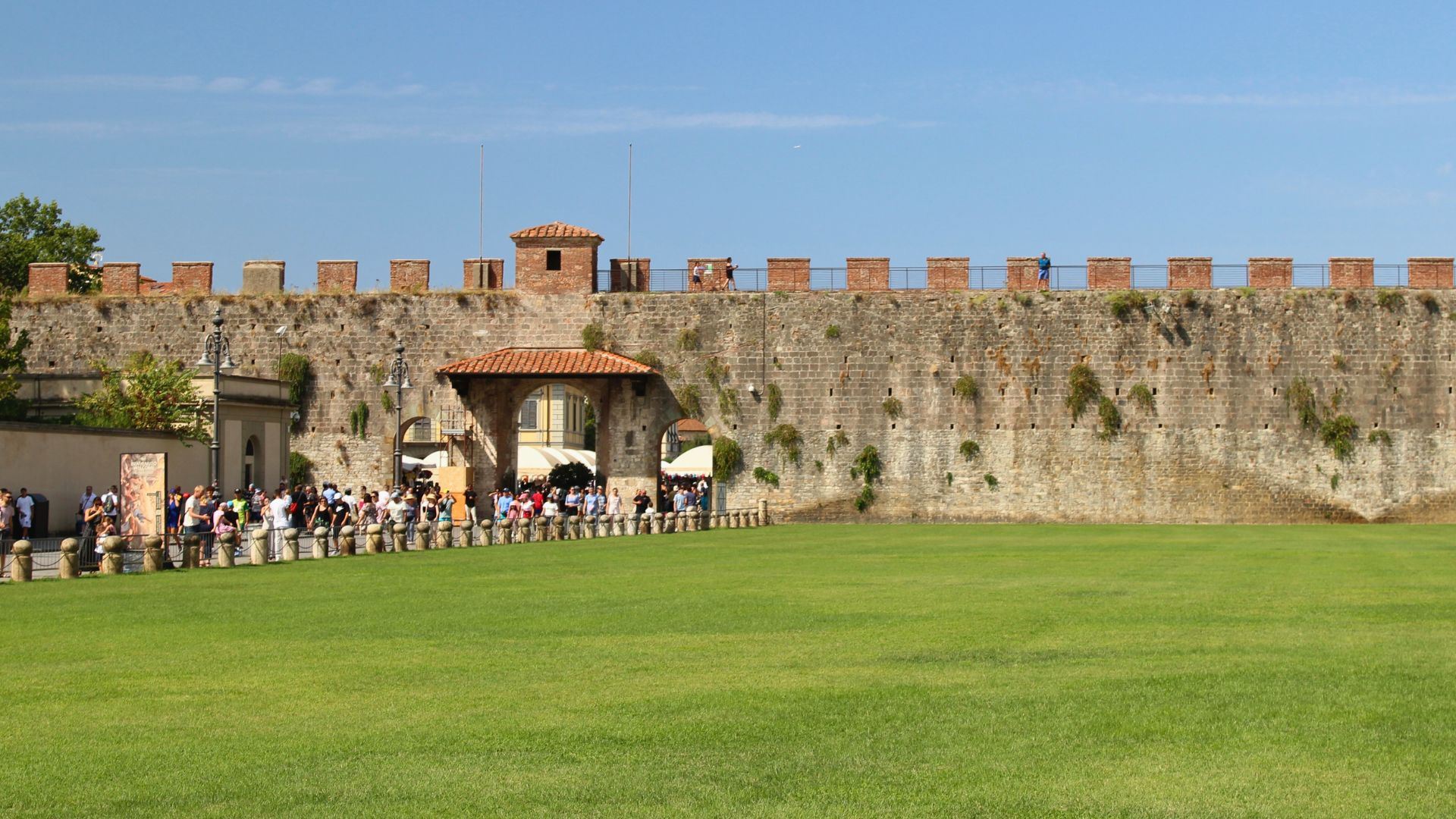 Le guide de voyage pour Pise - attractions uniques, restaurants locaux ...